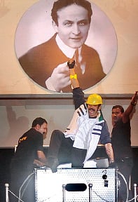 Muthukad breaks ‘propeller jinx’